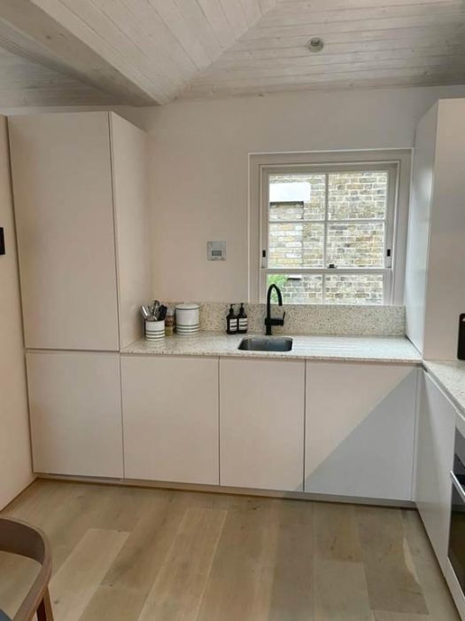 New Matt White Handless Kitchen with Siemens & Miele Appliances ...