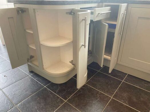 Wickes Heritage Sage Green Shaker InFrame Kitchen AEG+Quooker - 3831459 ...