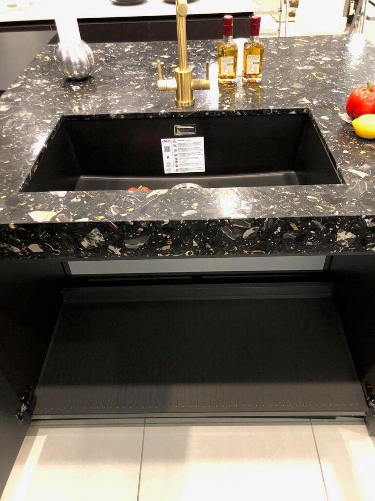 Ex Display Miton Anuba Matt Lacquer Anthracite Kitchen & Island - Neff ...
