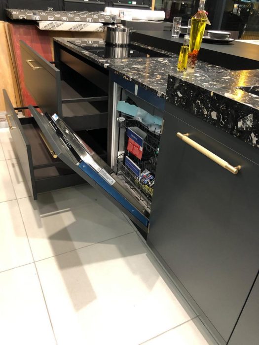 Ex Display Miton Anuba Matt Lacquer Anthracite Kitchen & Island - Neff ...