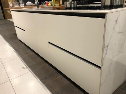 Ex Display Large Miton Menta Matt White & Walnut Kitchen & Island ...