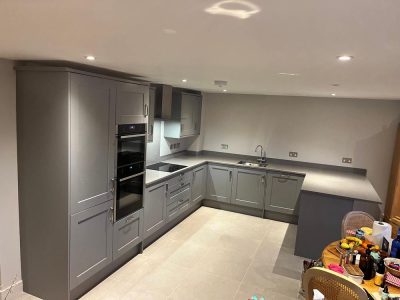 Howdens As New Shaker Style Graphite Grey Kitchen & Peninsular - 3831978