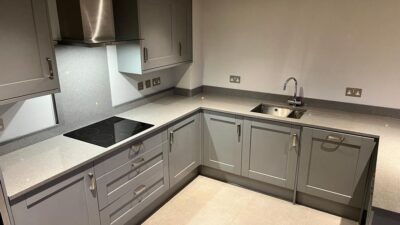 Howdens As New Shaker Style Graphite Grey Kitchen & Peninsular - 3831978