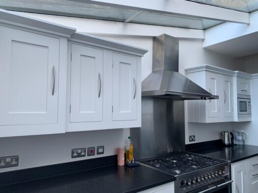 Bespoke Modern White Shaker Dovetail Joint Kitchen & Island - 3832006 ...