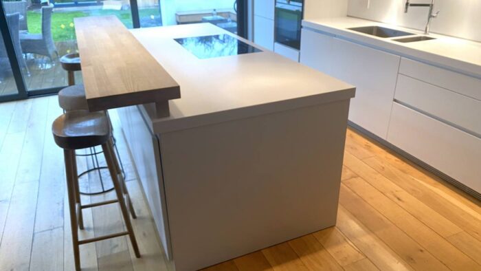Bulthaup Matt White Handless Kitchen & Island Siemens Neff - 3832034 ...