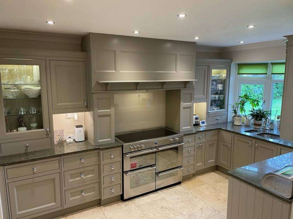 Modern Light Grey Shaker Wood Door Drawer Kitchen & Dresser - 3832049 ...