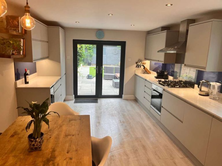 Howdens Clerkenwell Dove Grey Matt Kitchen & Granite Worktops - 3832177