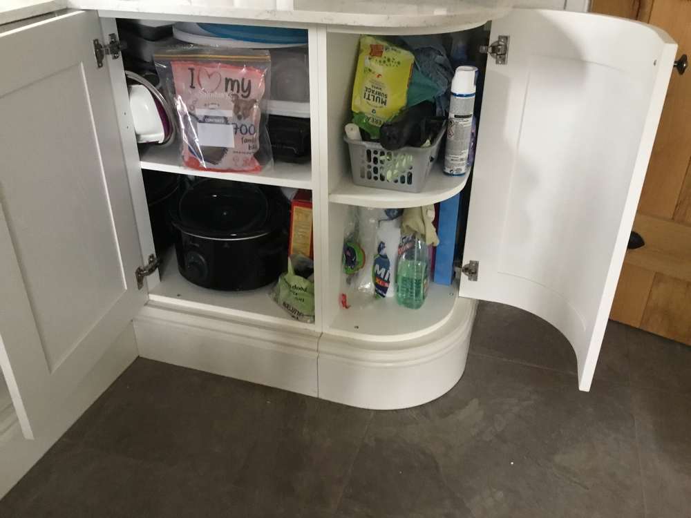Howdens Elmbridge Porcelain Shaker Kitchen & Island - 3832179