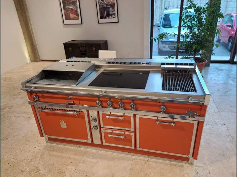 Luxury Kitchens - Used Kitchen Hub