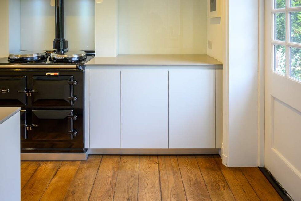 Bulthaup B3 Kaolin White Modern Kitchen with Large Matching Island ...