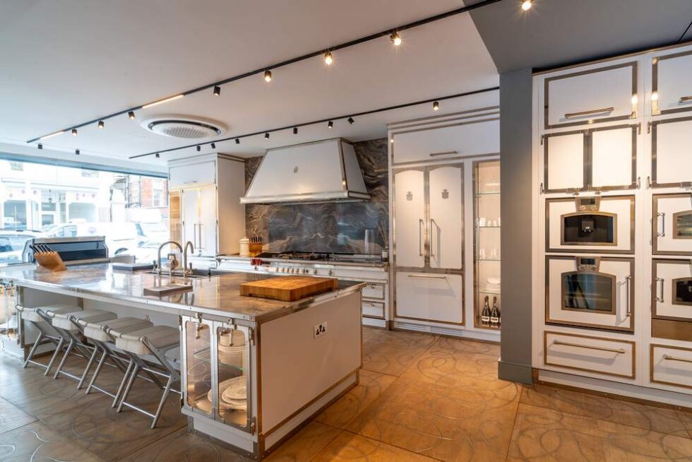 Ex Display Officine Gullo White Opaco Kitchen with Pantry & Island ...
