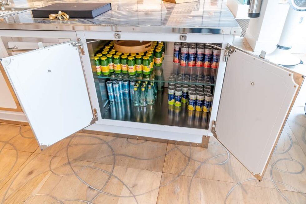 Ex Display Officine Gullo White Opaco Kitchen with Pantry & Island ...