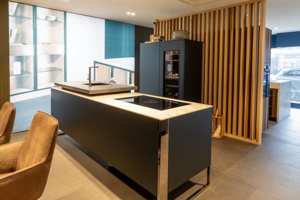 Ex Display Poggenpohl Luxury Freestanding Kitchen & Island - 3832847 ...