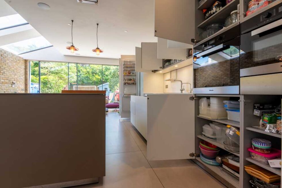 Luxury Bulthaup B3 Cream Modern Slab Kitchen inc Island & Breakfast Bar ...
