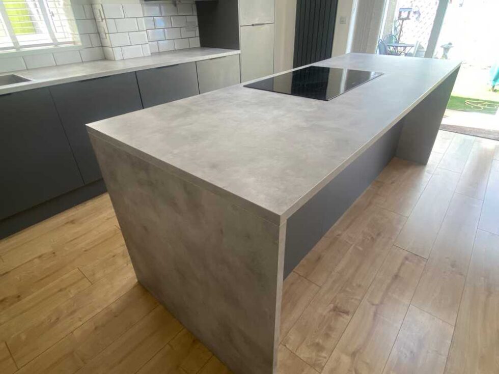 Wren Modern Graphite Slab Soft Close Kitchen inc Island & Breakfast Bar ...